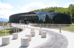 Le verre réfléchissant pour sublimer nos constructions | Miroiterie ...